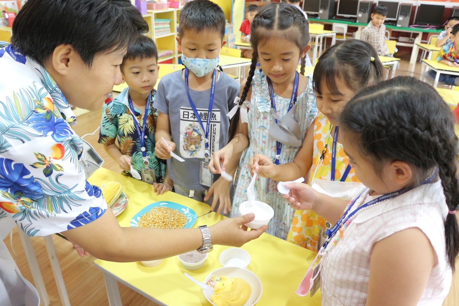 (มีคลิป) นักเรียนโรงเรียนวชิรวิทย์ เชียงใหม่ ร่วมกิจกรรม Mufti Day in ...