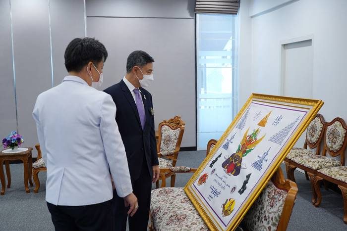 รับมอบผ้ายันต์ พิธีทำบุญทอดผ้าป่าสามัคคี ซื้อครุภัณฑ์ทางการแพทย์