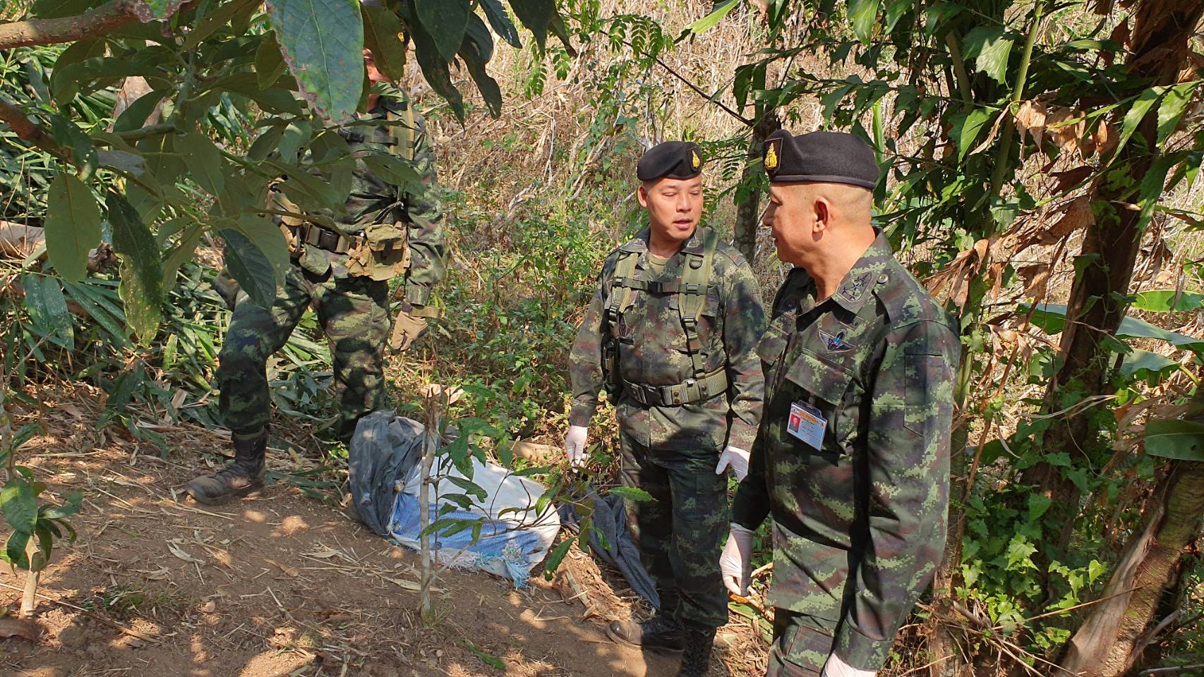 (มีคลิป) ทหารผาเมือง ปะทะ คาราวานยาเสพติดชายแดน ยึดยาบ้า 1.6 ล้านเม็ด