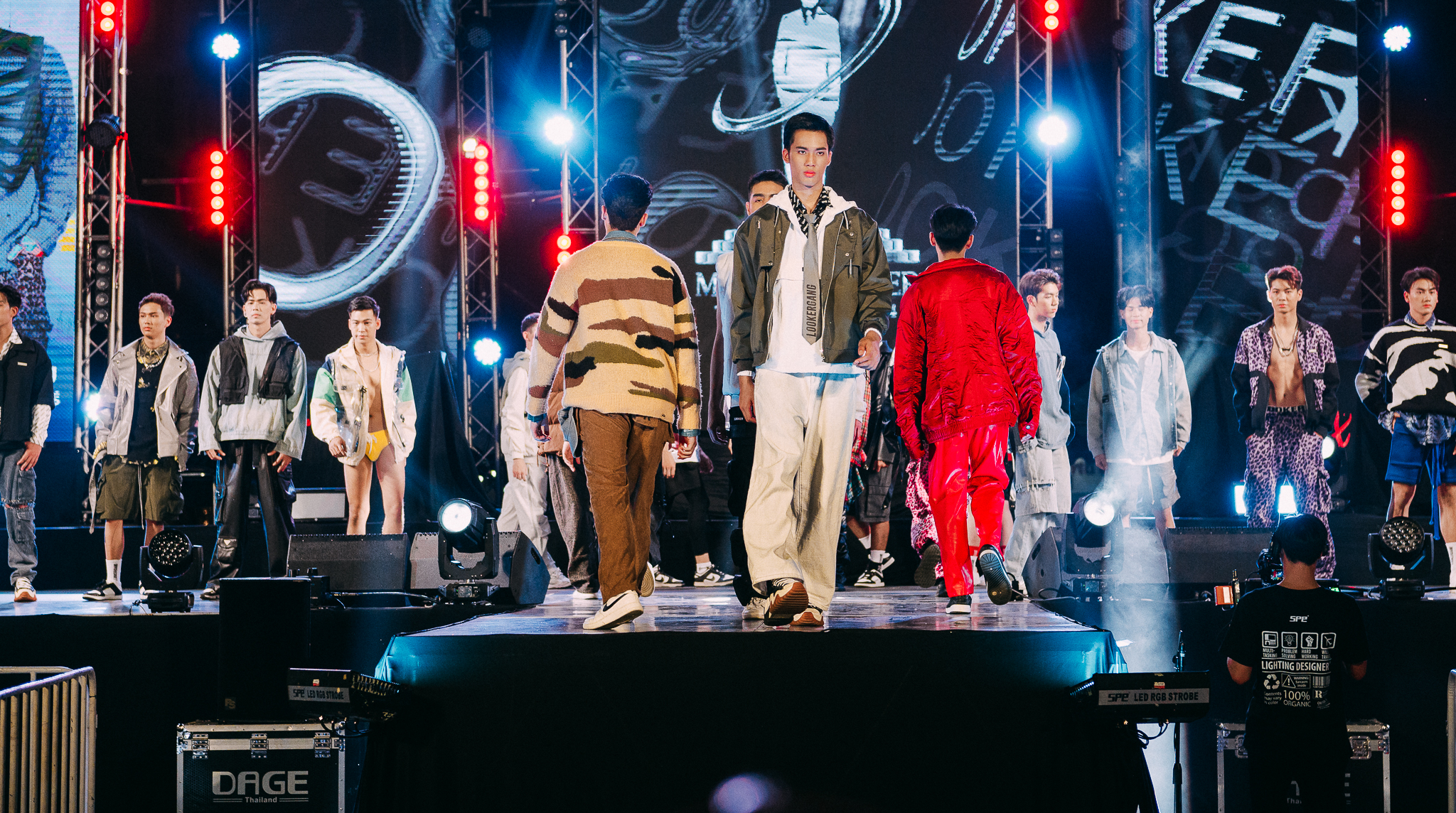 ฉลองยิ่งใหญ่ ครบรอบ 5 ปี Looker Thailand - Chiang Mai News