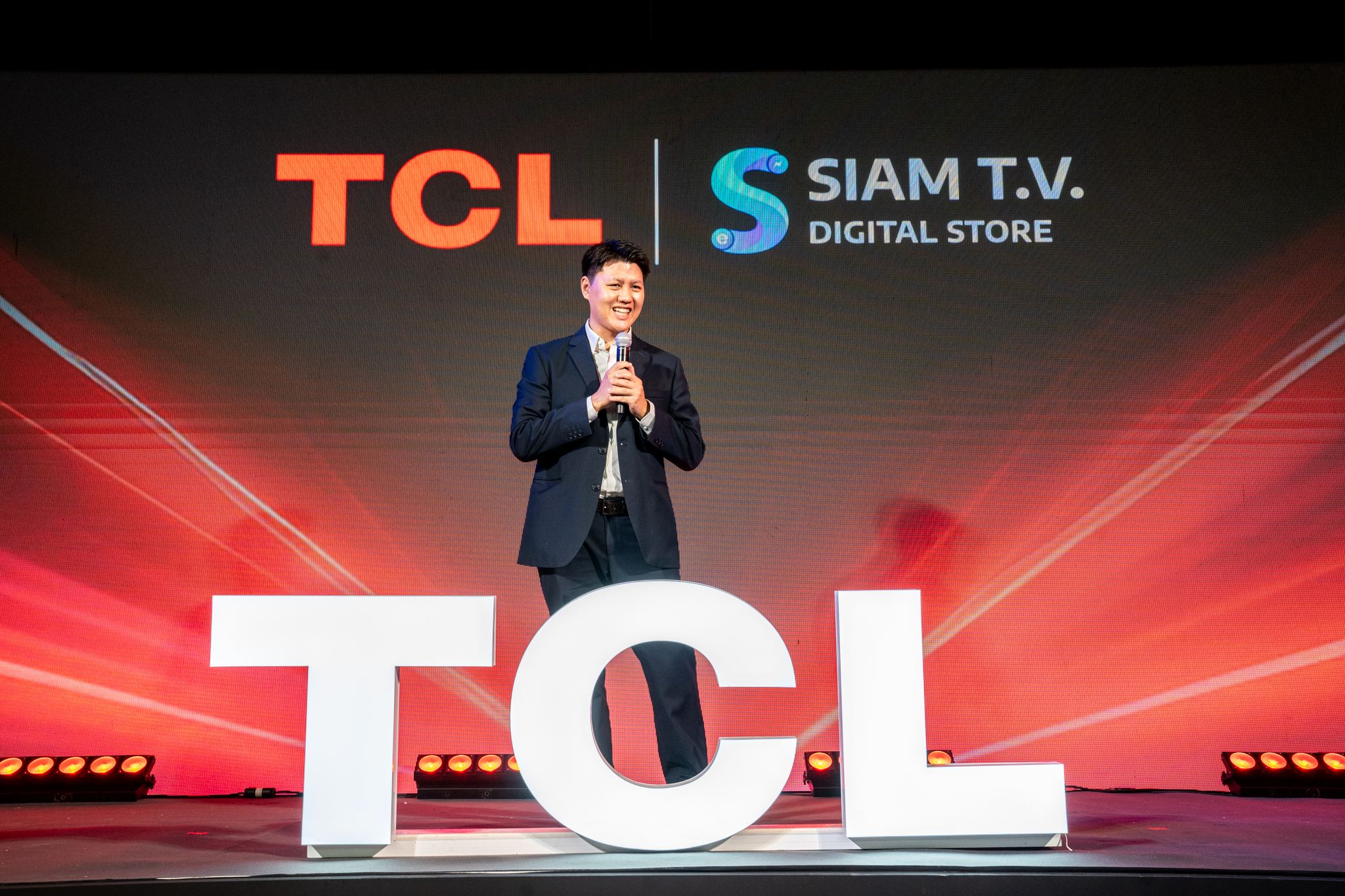 TCL ร่วมกับ Siam T.V. Digital Store เปิดตัว TCL ทีวี ขนาด 115 นิ้ว ที่ใหญ่ที่สุดในโลก!